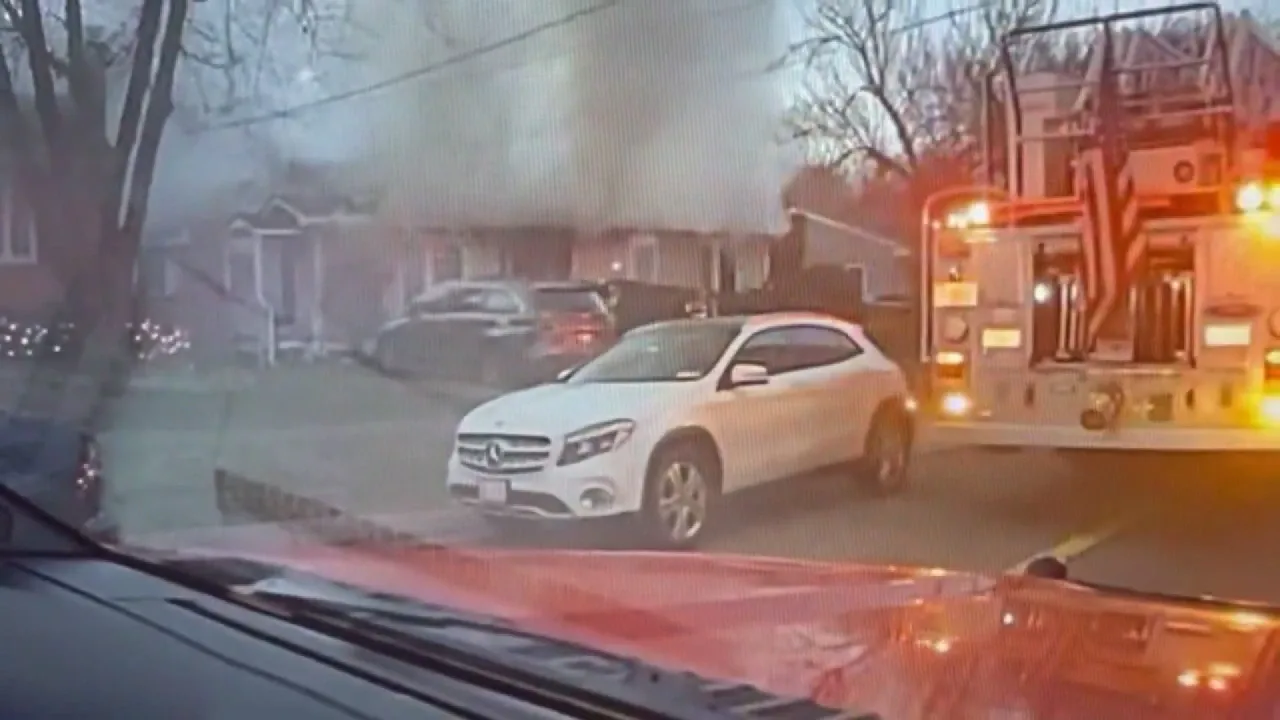 4 injured in Bethesda house fire on Christmas | FOX 5 DC