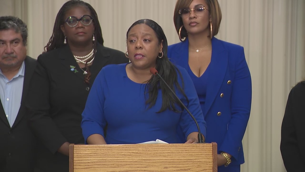 Cook County officials address missing Black women crisis | FOX 32 Chicago