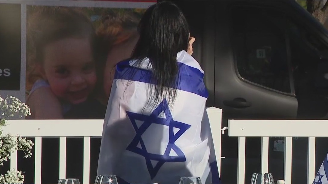 Rally in support of Israel held in Phoenix | FOX 10 Phoenix