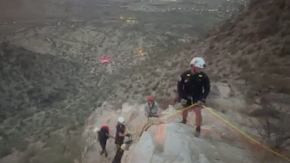 Free climb hiker rescued off South Mountain | FOX 10 Phoenix