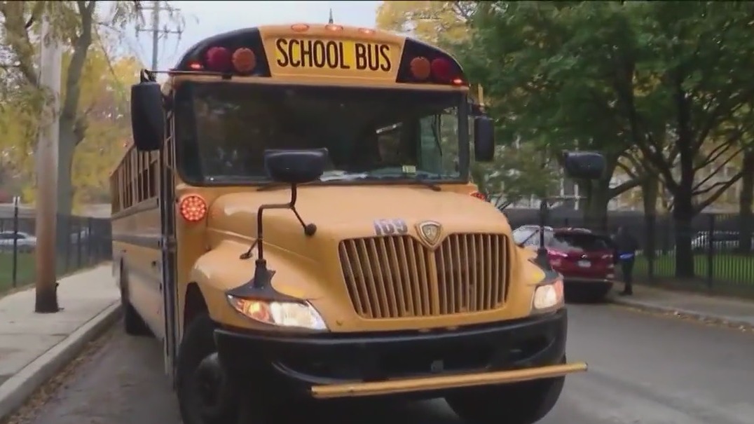 CPS parents fight for more bus drivers | FOX 32 Chicago