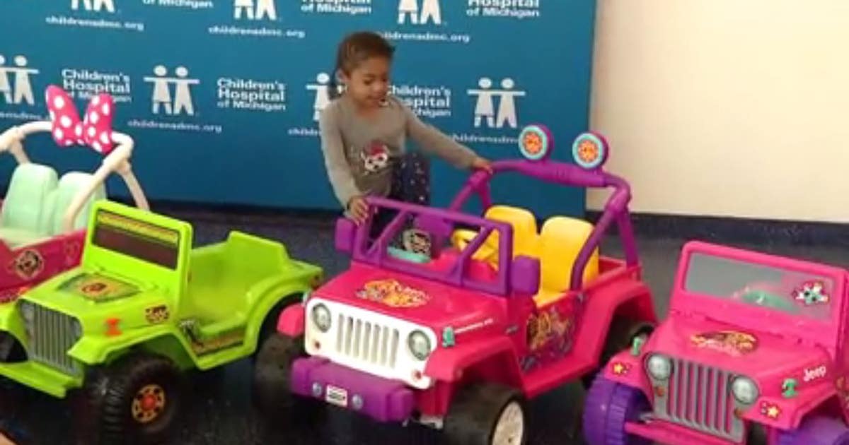 Jeep donates 6 mini Wranglers to Children's Hospital | FOX 10 Phoenix