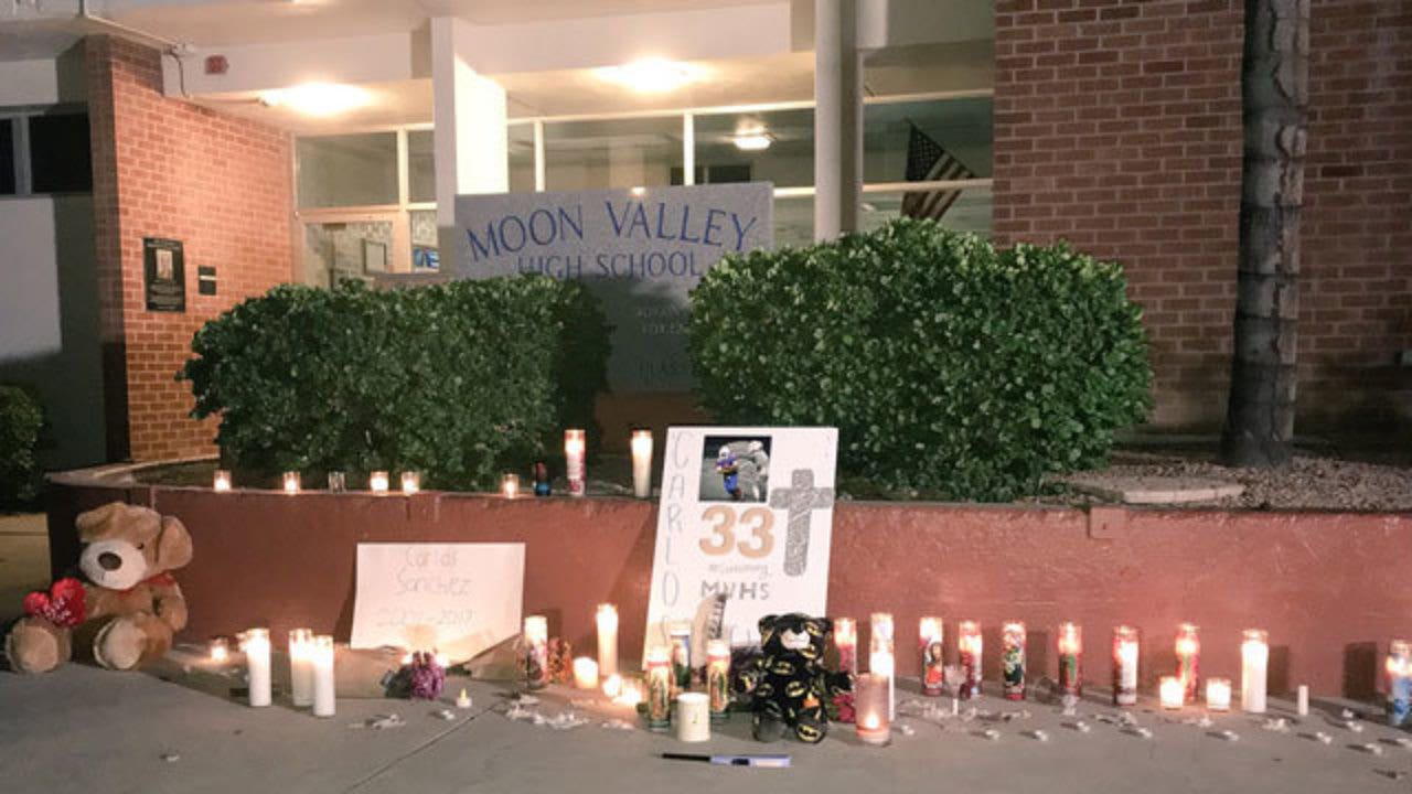 Moon Valley High School football player dies after collapsing on field ...