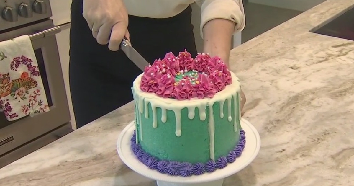 Brightening birthdays: Phoenix baker donates birthday cakes to kids who ...