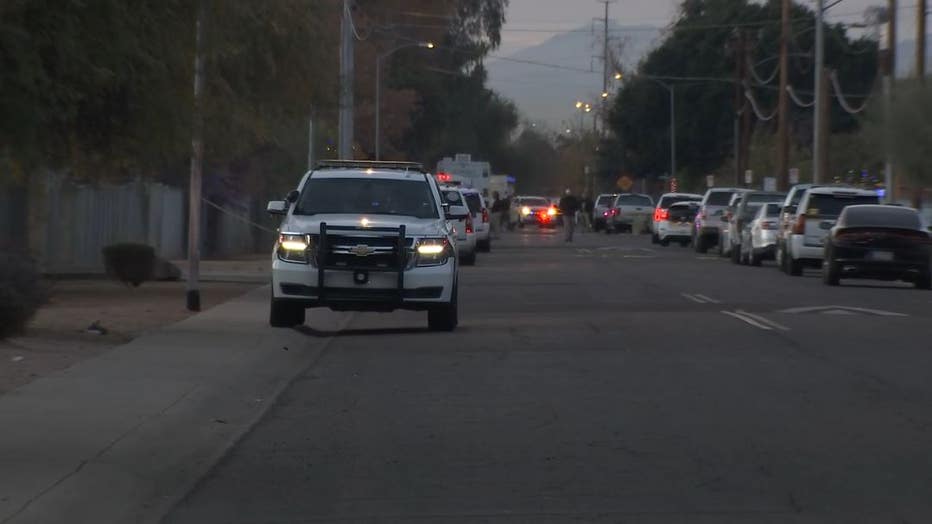 Glendale Pd Burglary Suspect Wielding A Metal Bar Shot During