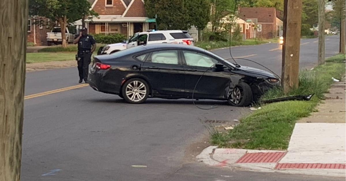 Woman dies after striking telephone pole, electrocuting self on loose ...