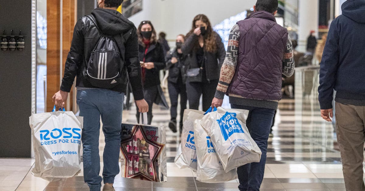 Holiday sales climb 8.5% despite supply issues, omicron variant | FOX ...
