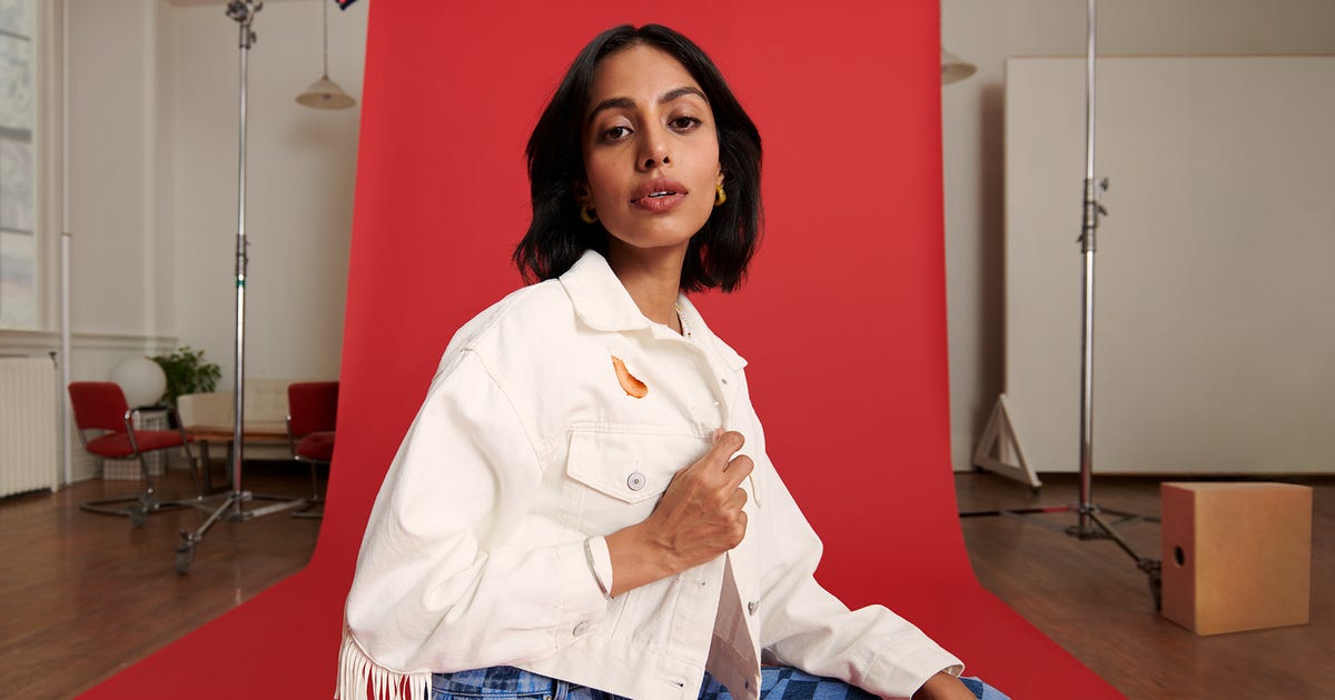 Heinz is now selling a collection of ketchup-stained clothing | FOX 10 ...