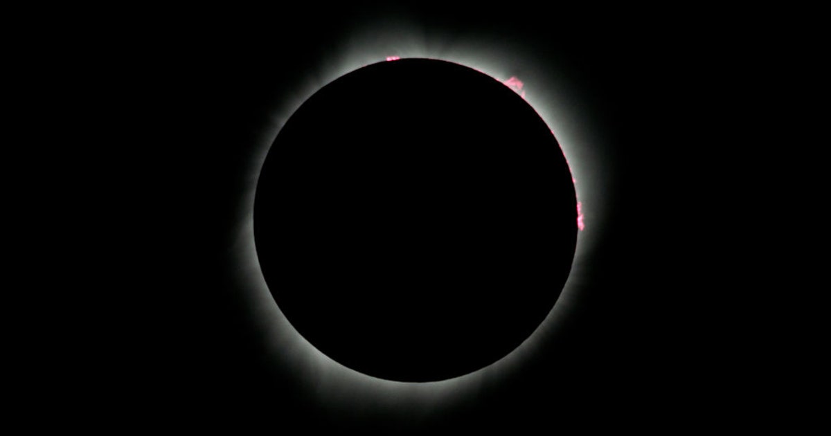 Look out for comet, planets during the total solar eclipse | FOX 10 Phoenix