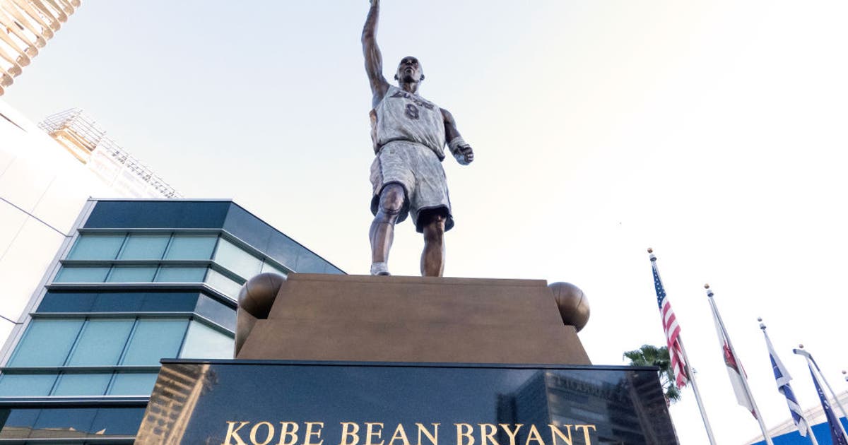 Typos corrected on Kobe Bryant statue outside Crypto.com Arena | FOX 10 ...