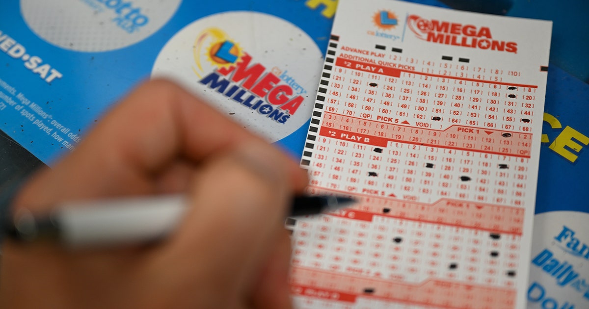 Mega Millions drawing: Jackpot tops $1B after no big winner | FOX 10 ...