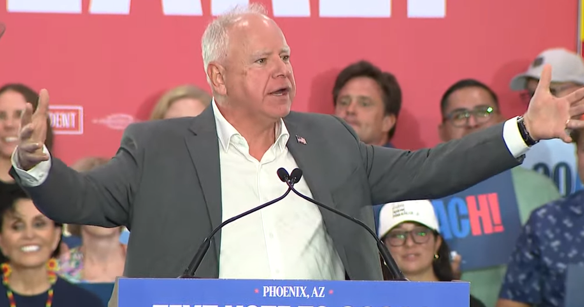 Vice Presidential candidate Tim Walz rallys voters in Phoenix with 10 ...