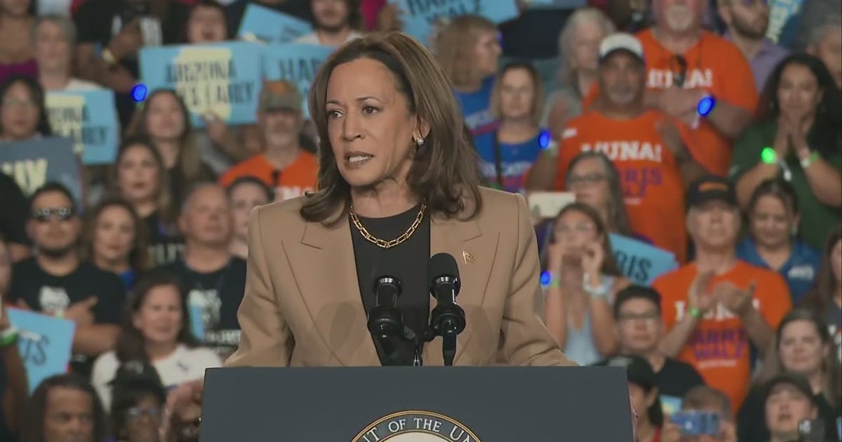 VP Kamala Harris holds rally in Chandler: 'Time to turn the page' | FOX ...