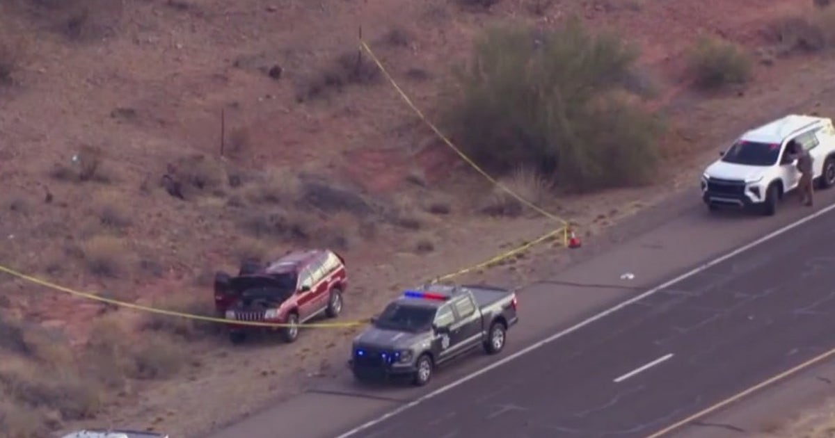 Arizona troopers searching for suspects who shot at car on freeway: DPS ...