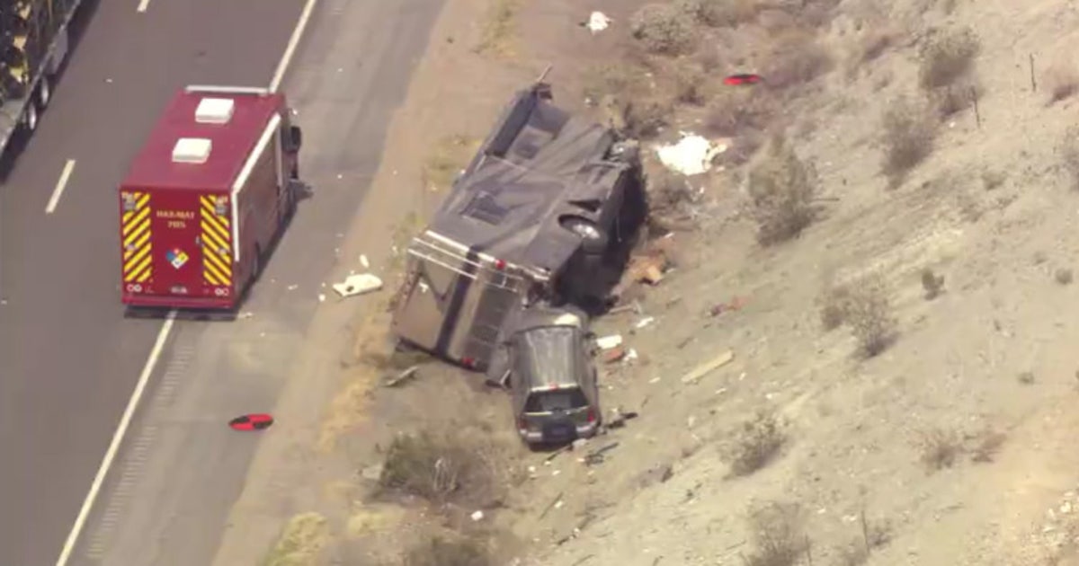 1 dead, 2 hurt in RV crash near Buckeye | FOX 10 Phoenix
