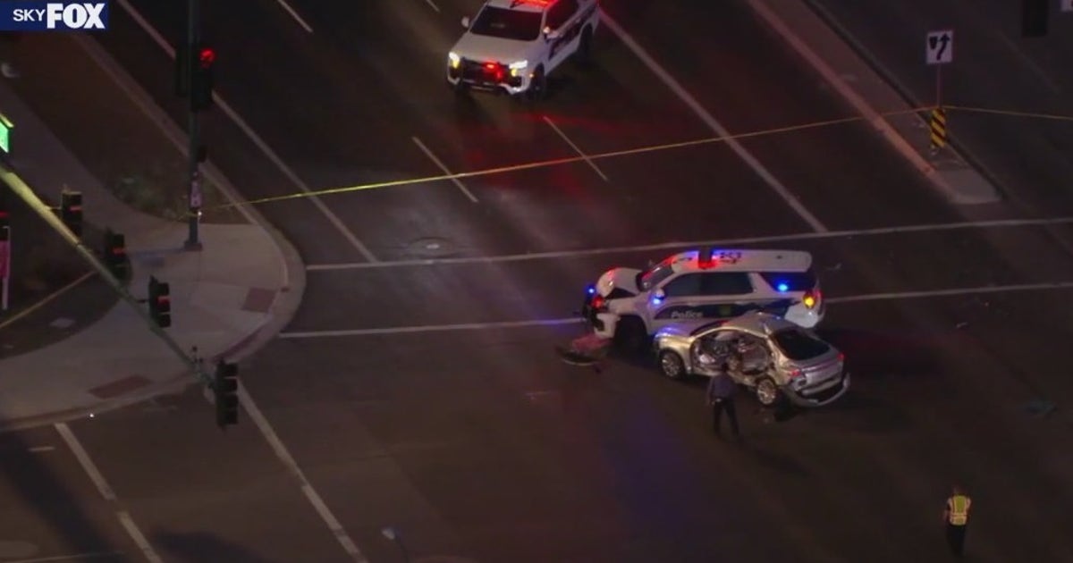 Crash involving Phoenix Police SUV kills driver, department says | FOX ...