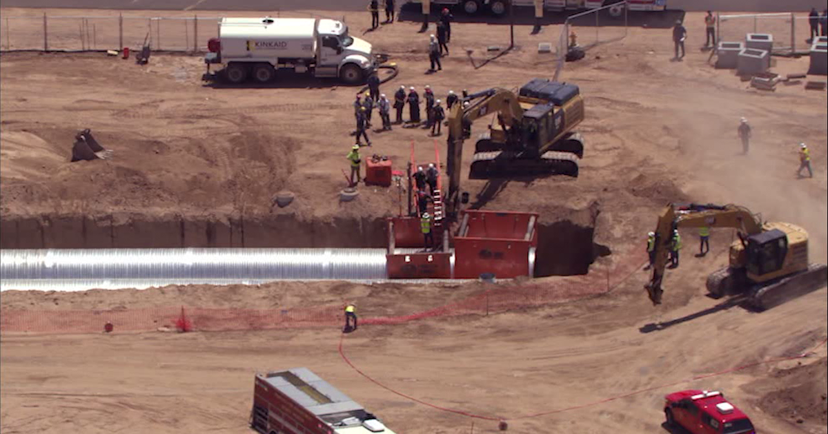 North Phoenix construction worker becomes trapped in deep trench | FOX ...