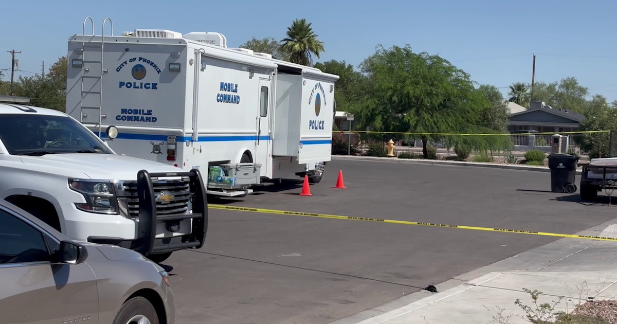 Man killed, woman hurt in south Phoenix shooting, PD says | FOX 10 Phoenix