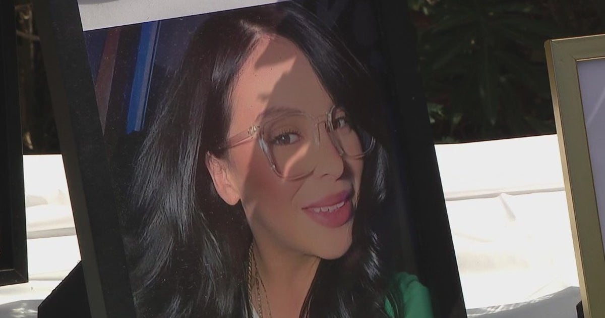 Phoenix family files $15M claim, alleges police bias in woman's death ...