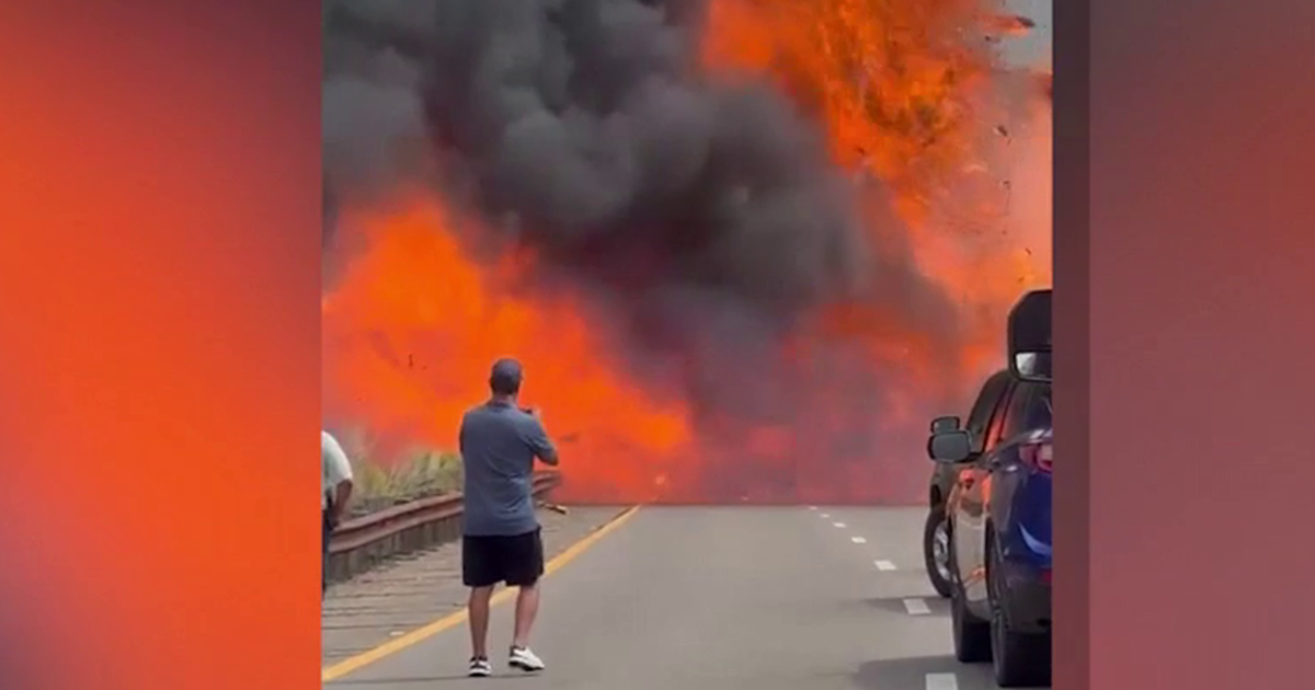 Car explosion caught on camera, sparking the Round Valley Fire | FOX 10 ...