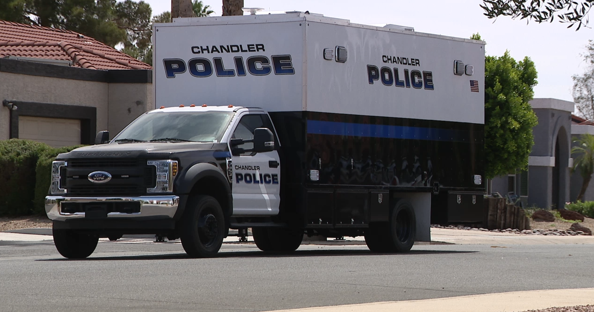 Chandler home invasion leaves elderly man with broken skull, disabled ...