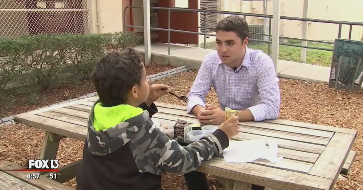 Lunch Pals program offers mentoring to students | FOX 13 Tampa Bay