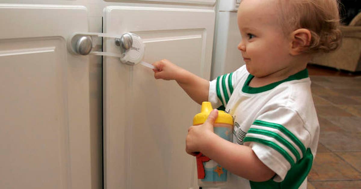 Complaints of mold found in sippy cups possibly sickening children ...