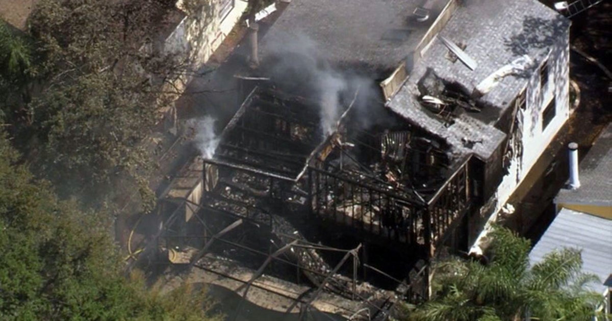 Fire tears through Crystal Beach home | FOX 13 Tampa Bay