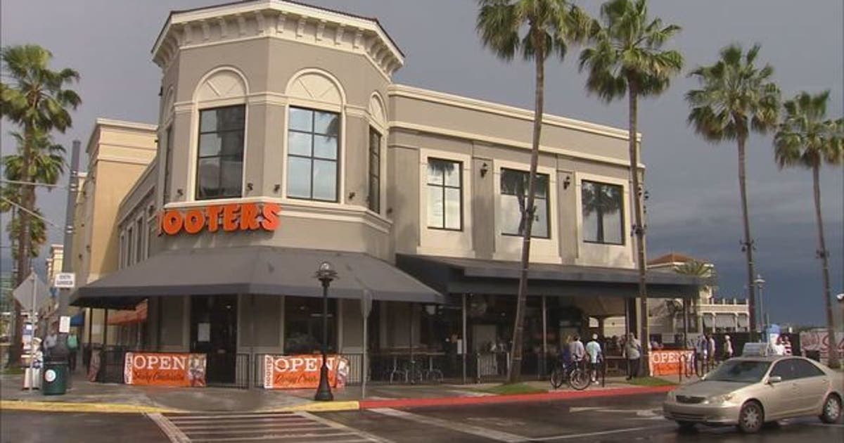 Hooters moving out of Channelside after 15 years | FOX 13 Tampa Bay
