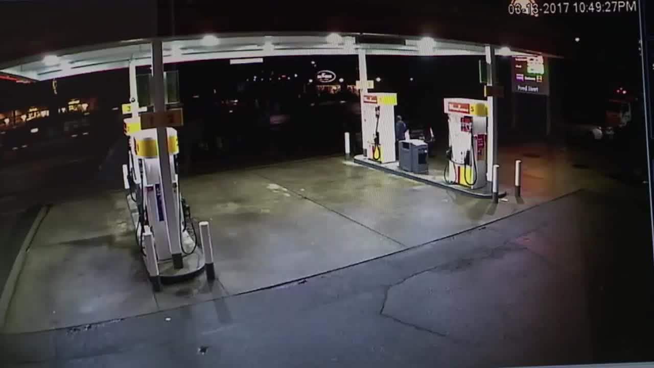 WATCH: Gas pump explodes after car crashes into it | FOX 13 Tampa Bay