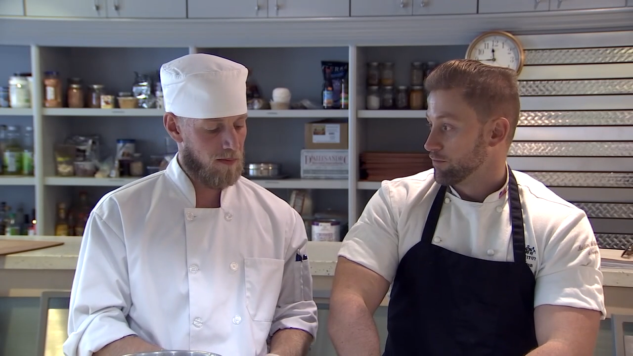 New program teaches military veterans skills to work as chefs | FOX 13 ...