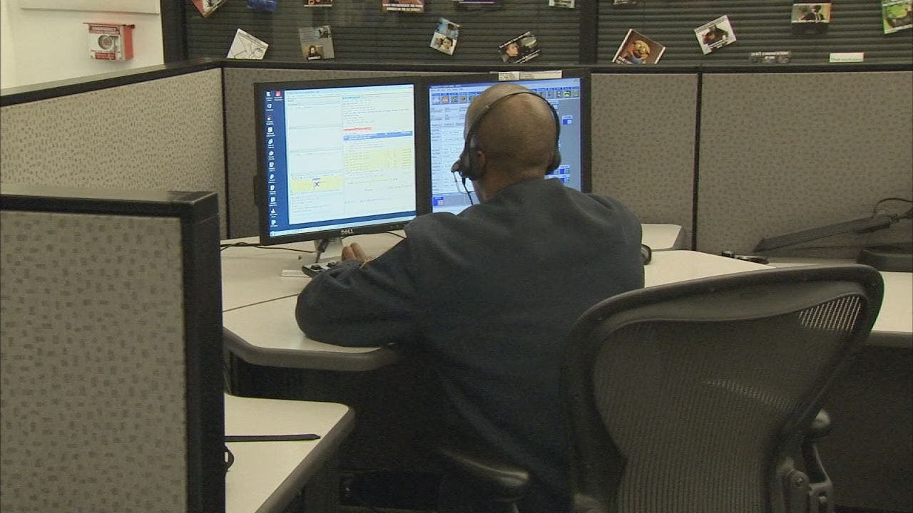 911 Dispatchers: The behind-the-scenes heroes | FOX 13 Tampa Bay