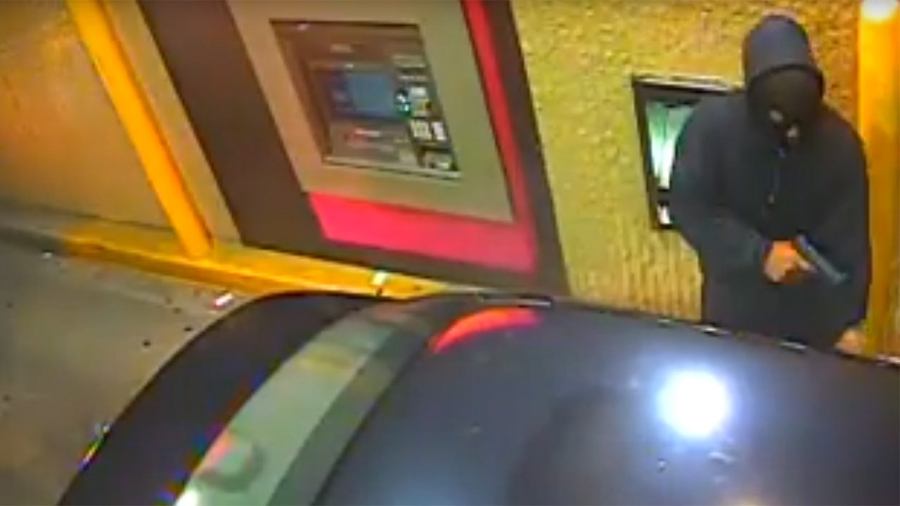 Robber Shoots Woman Outside Brandon Bank