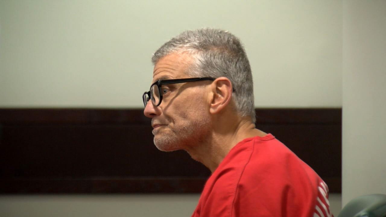 Lorenzo returns to court, combative as ever | FOX 13 Tampa Bay