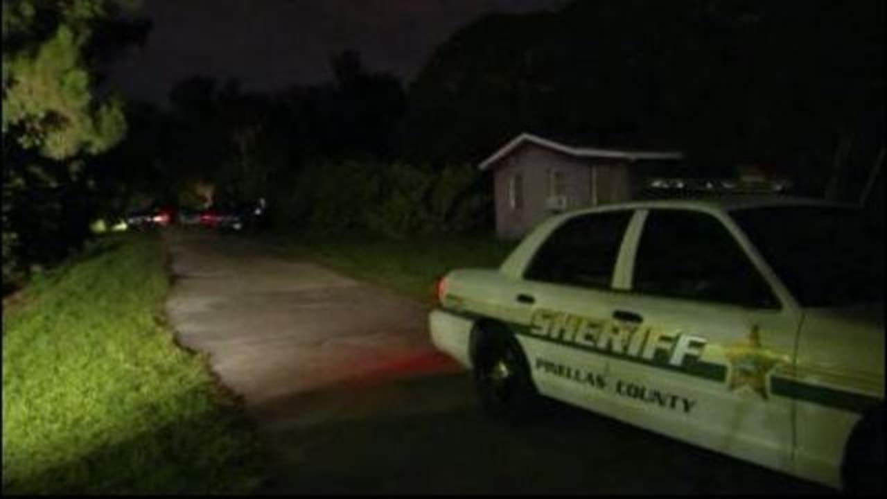 Hazmat crews investigating possible meth lab | FOX 13 Tampa Bay