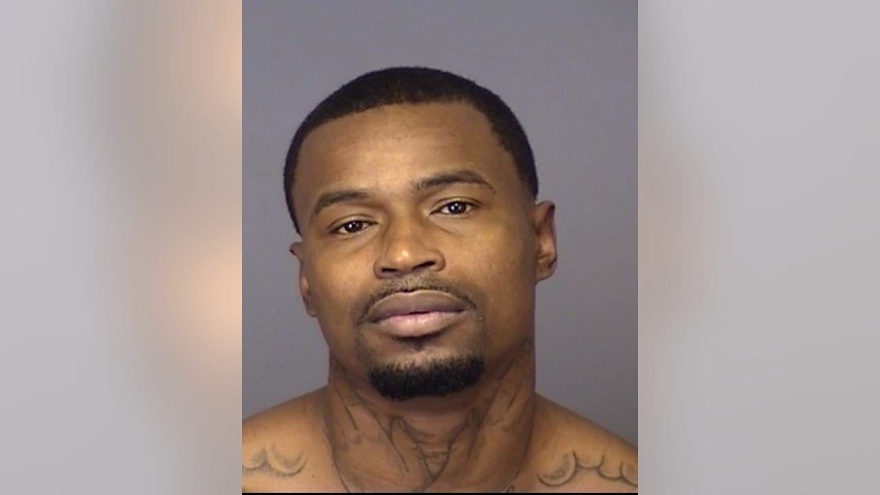 Man found shot to death in a parking lot in Lake Placid | FOX 13 Tampa Bay Man found shot to death in a parking lot in Lake Placid | FOX 13 Tampa Bay