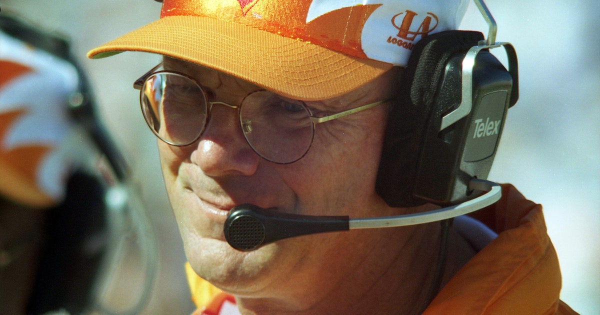 Former Buccaneers coach Sam Wyche dies at age 74 | FOX 13 Tampa Bay