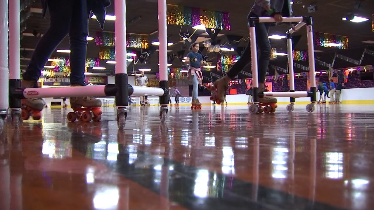 Students get a STEM lesson by skating