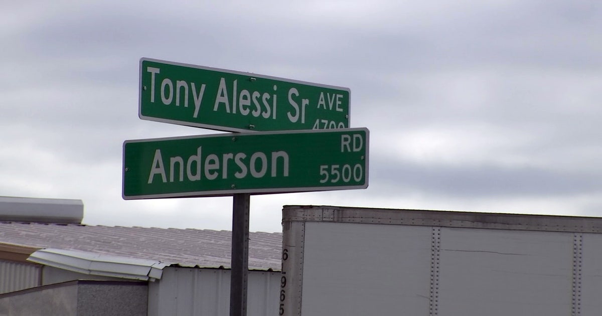 West Tampa street renamed to honor Tony Alessi Sr. | FOX 13 Tampa Bay