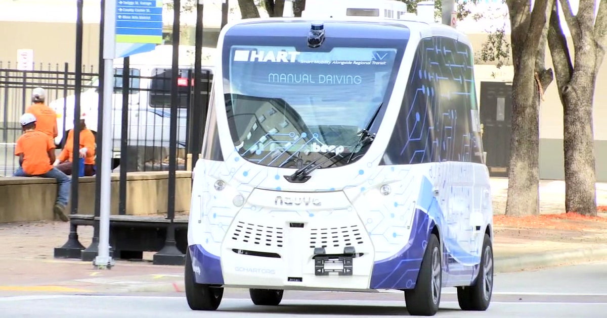 HART's driverless shuttle hits the road in downtown Tampa | FOX 13 ...