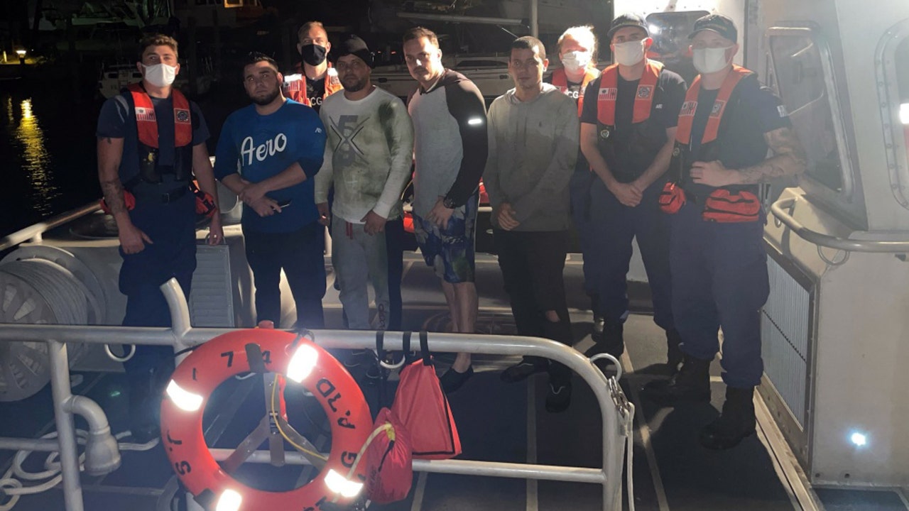Coast Guard Rescues 4 Clinging To Overturned Boat Near Sunshine Skyway