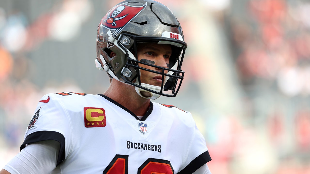 Tom Brady Retirement Bucs Fans Hold Out Hope For 1 More Season As