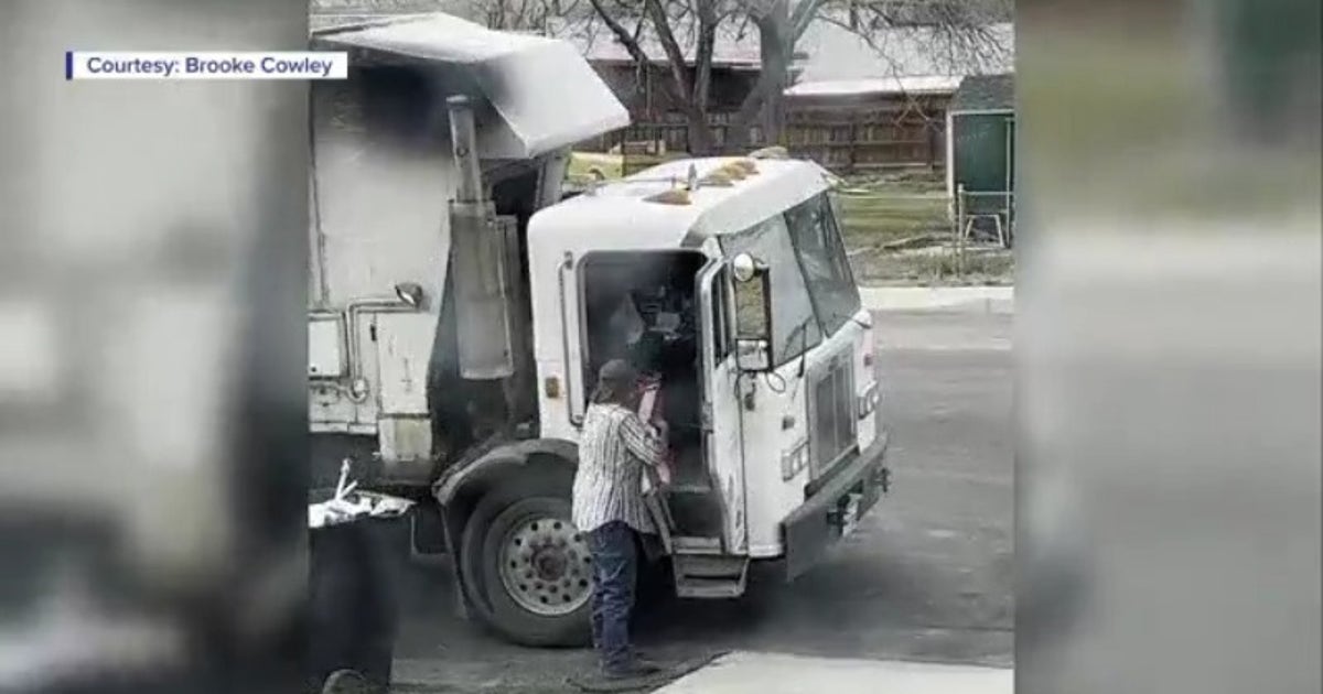 Watch: Garbage collector pulls American flag out of trashcan to fold it ...