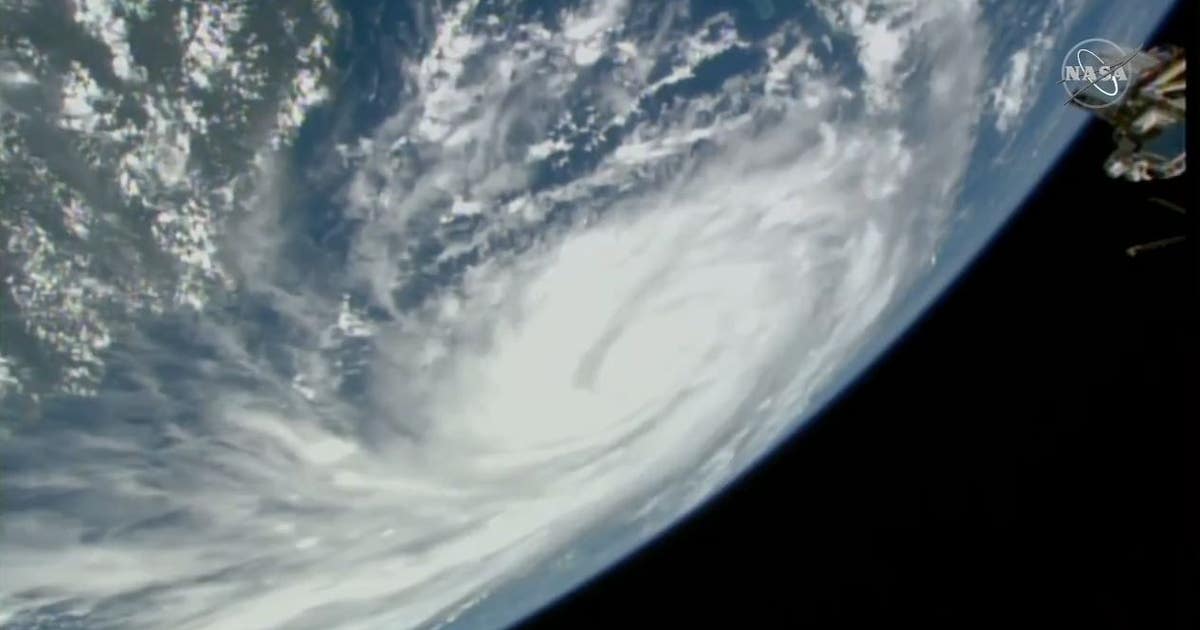 This is what Hurricane Ian looked like from the International Space ...