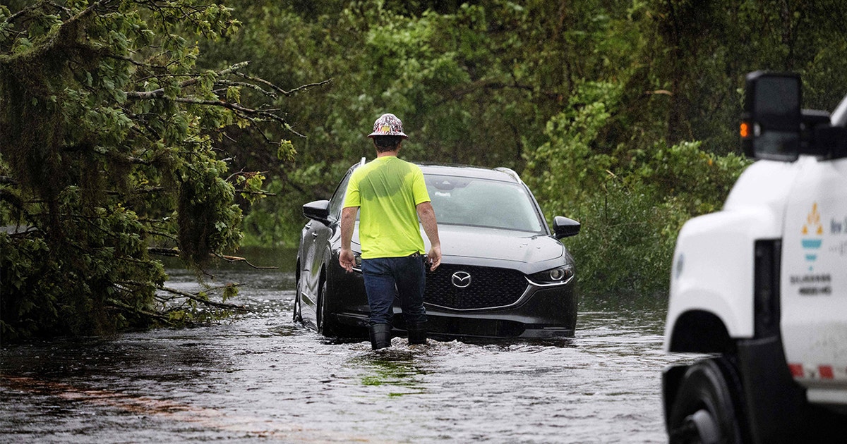 Florida power companies' goal is to restore electricity by Sunday in ...