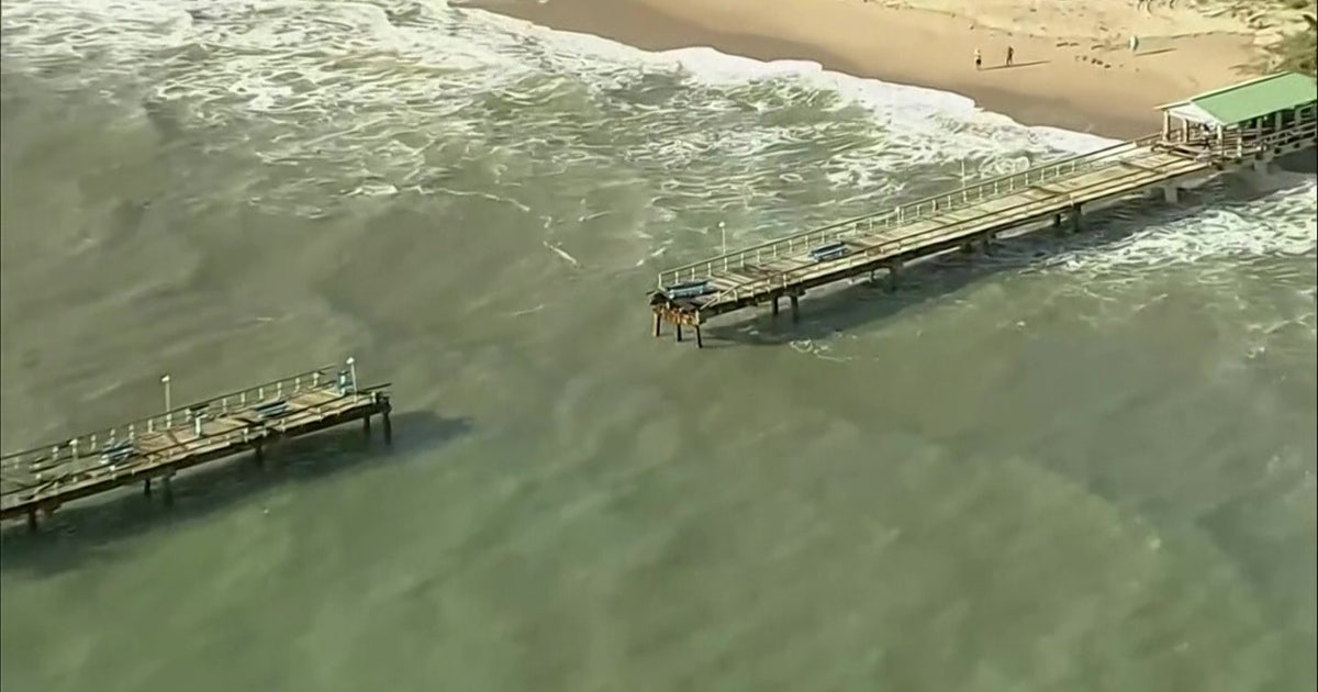 Tropical Storm Nicole: Broward County pier partially collapses after ...