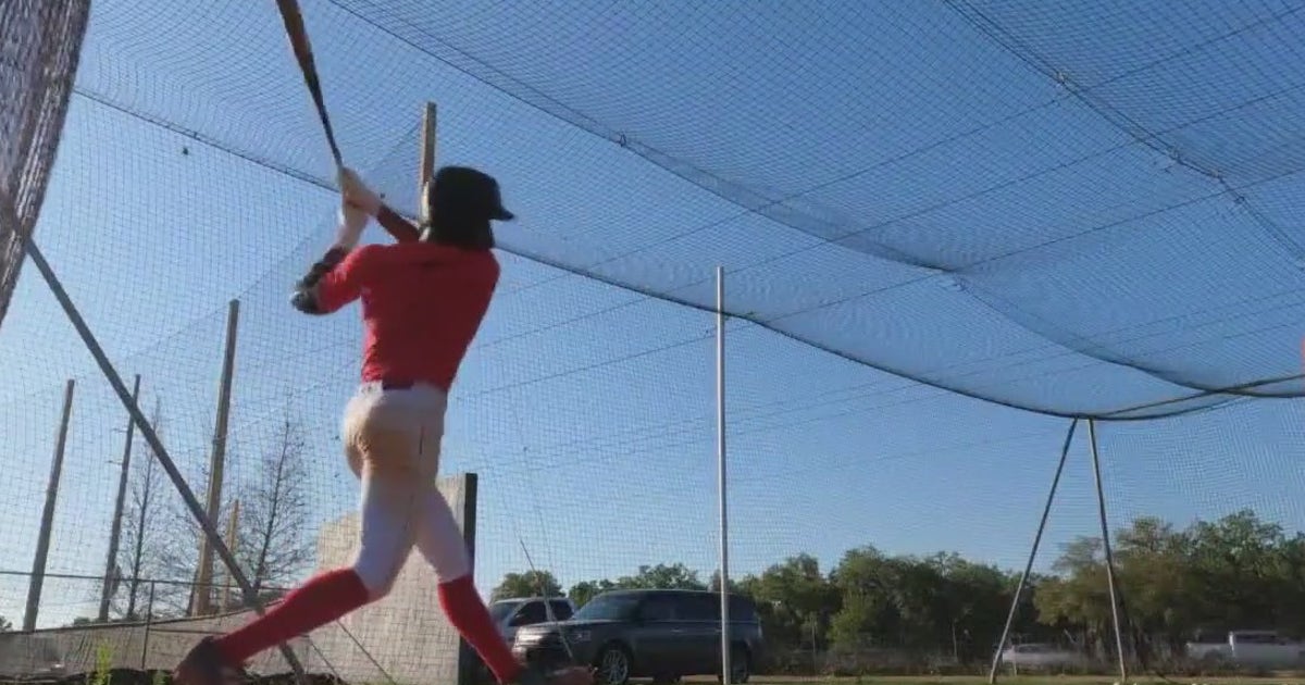 Strawberry Crest baseball player preparing for MLB Draft | FOX 13 Tampa Bay