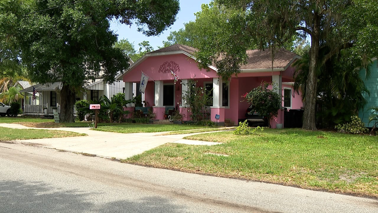 Questions remain after FBI raids home of Tampa city council member ...
