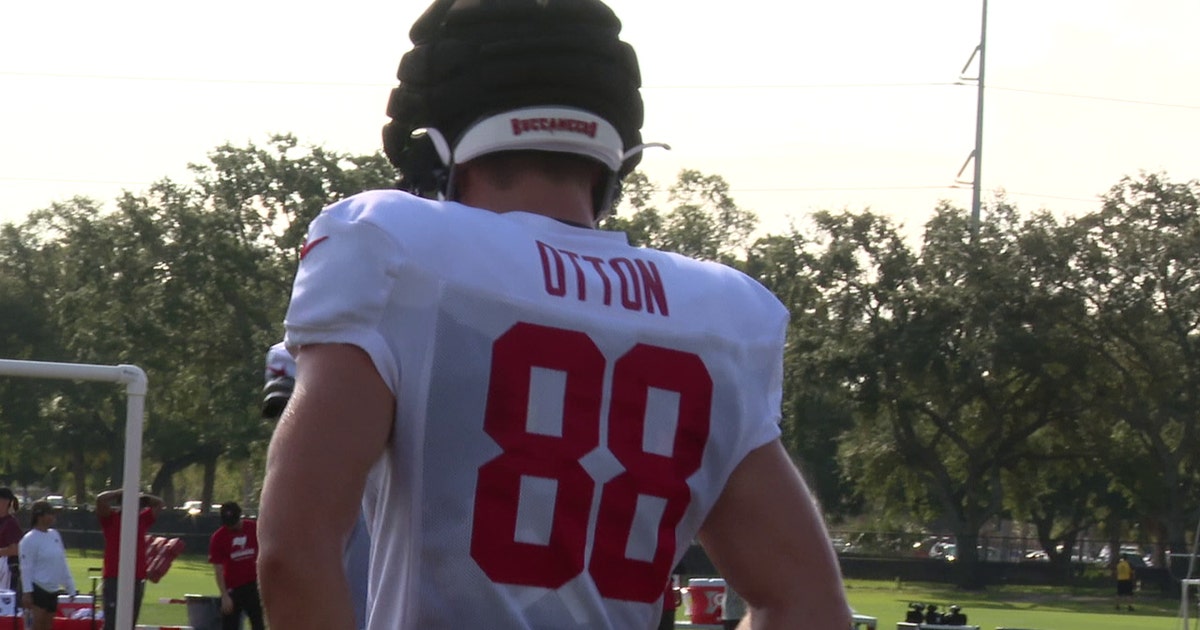 Bucs tight end Cade Otton ready to step up in sophomore season | FOX 13 ...