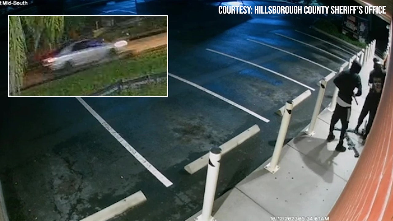 2 suspects at large after stealing 5 firearms from Tampa gun range ... 2 suspects at large after stealing 5 firearms from Tampa gun range ...
